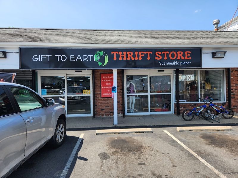New Jersey’s most heartwarming resale shop is the best place to score ...
