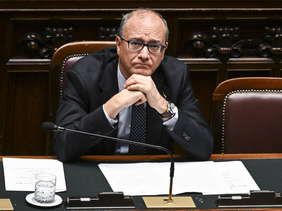 Valditara: "È un fatto grave, a scuola non si fa propaganda. Avviati ...