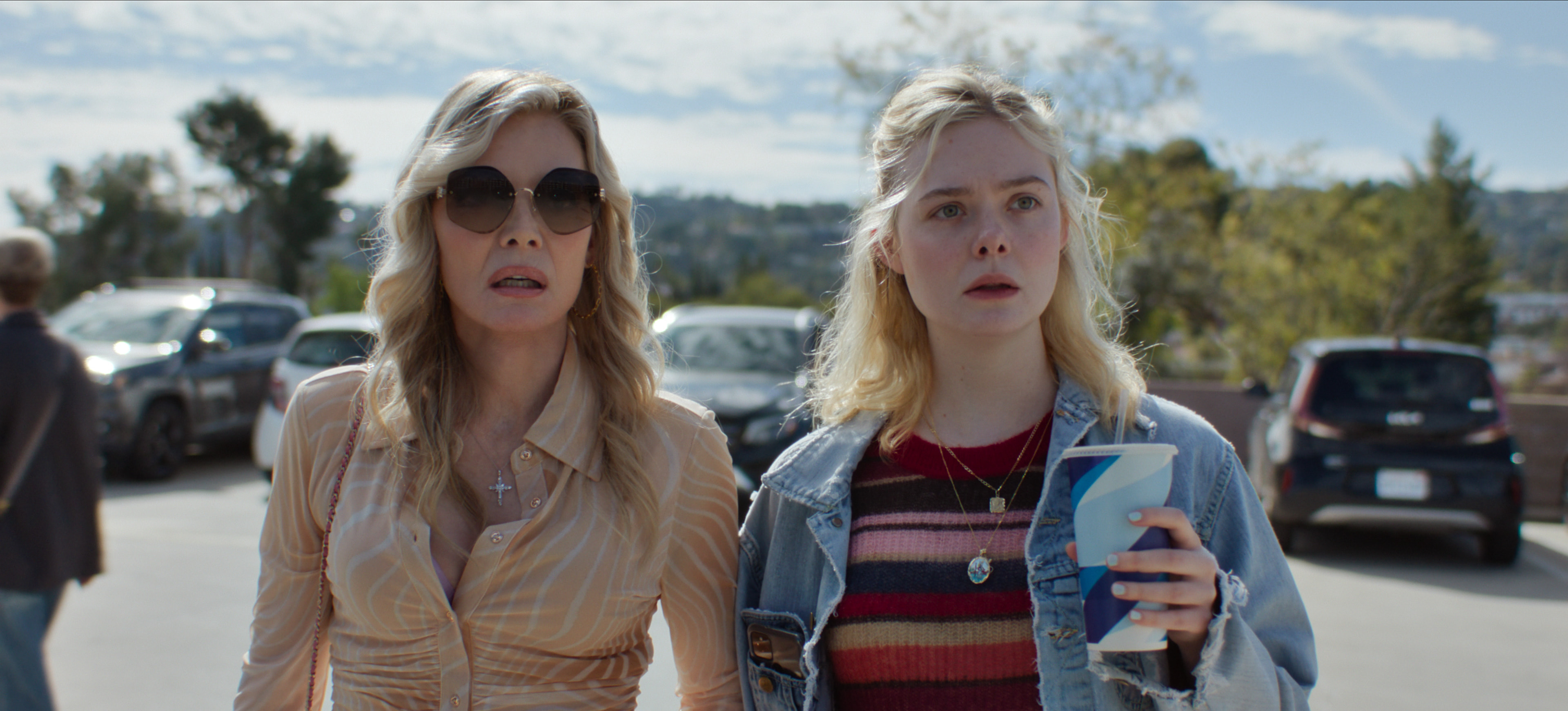 Elle Fanning talks 'Margo's Got Money Troubles' mother-daughter bond