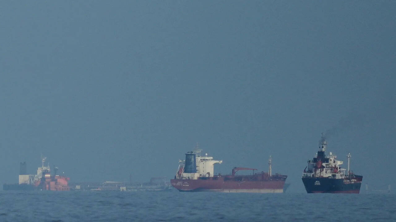 US Navy's blockade of Iran affects shipping traffic in Persian Gulf