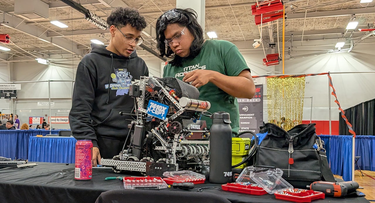 Local students to compete in prestigious VEX Robotics World Championship