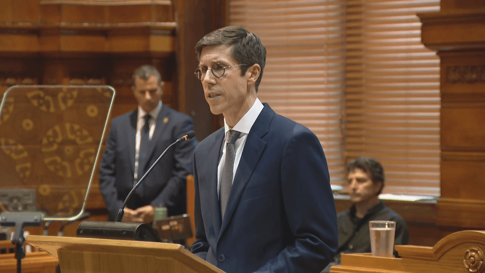 Providence Mayor Brett Smiley signs FY27 budget