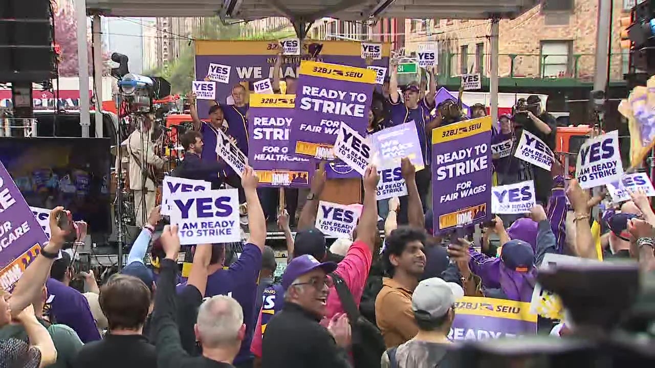 32BJ strike: NYC building workers vote to authorize strike that could ...