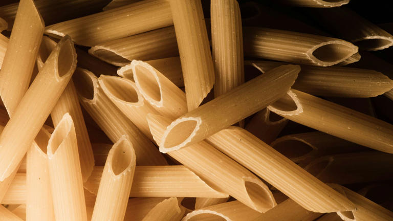 The real reason you're always hungry an hour after eating