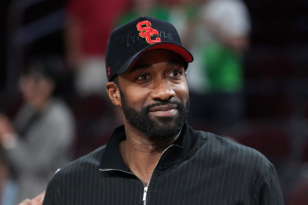 3x All-Star defends LeBron James amid backlash over Memphis comment