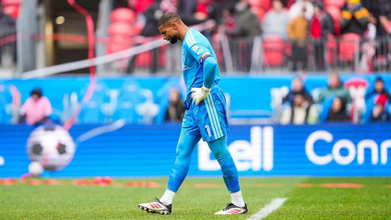 'Surreal'—three red cards, USMNT goalkeeping blunder highlight wildest ...