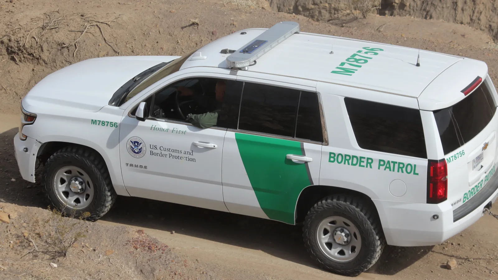 US tourists advised to prepare for electronic device checks at entry points