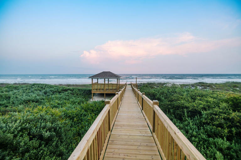 Explore Emerald Isle North Carolinas Crystal Coast Beach Town With