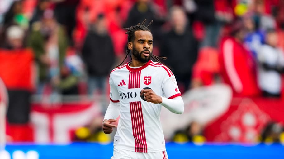 'Surreal'—three red cards, USMNT goalkeeping blunder highlight wildest ...