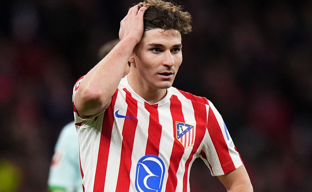 Julian Alvarez reportedly rejects $11M contract offer from Atletico ...