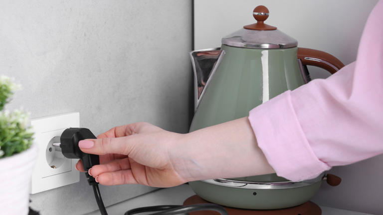 Never plug these kitchen appliances into power strips
