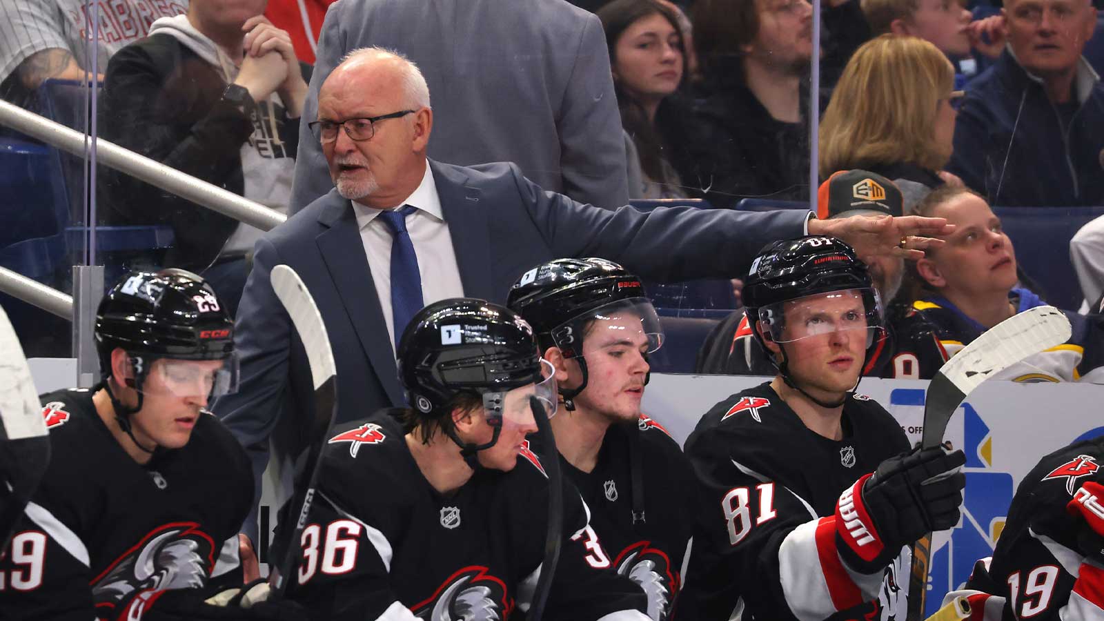 Sabres coach Lindy Ruff hints at home distractions amid Canadiens series