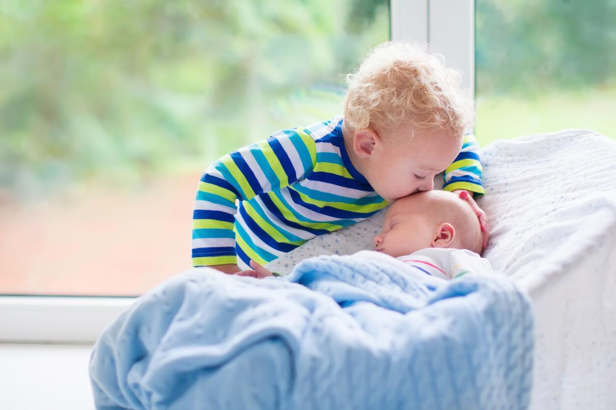 Diferencias reales entre criar al primer hijo y al segundo hijo