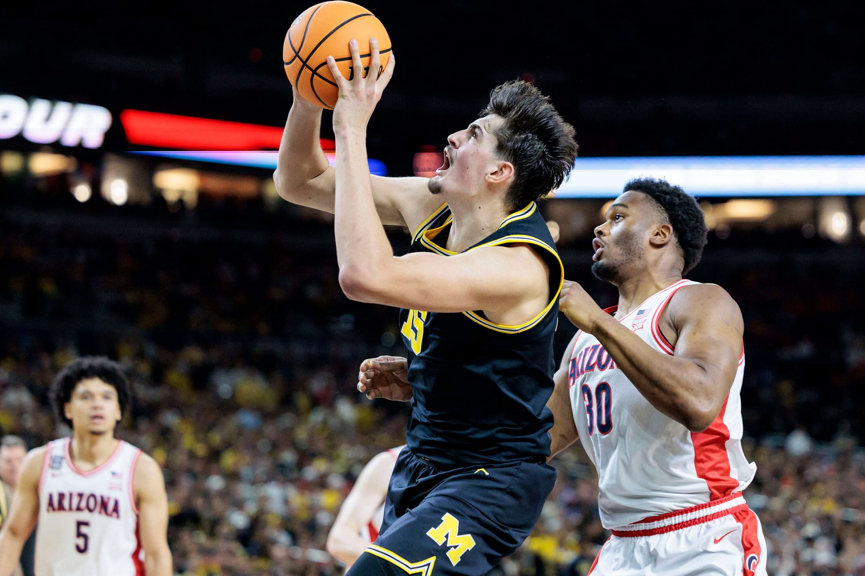Photos: Michigan basketball dominates, moves on to title game