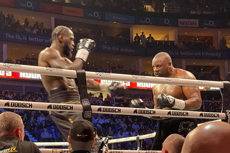 Chisora loses chaotic, razor-close retirement fight against Wilder