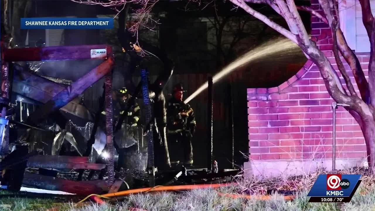 Shawnee house fire spreads to second home, cause under investigation