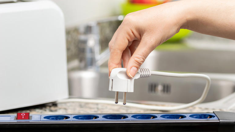 Never plug these kitchen appliances into power strips