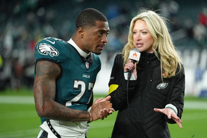 NFL fans react to 'unreal' news sideline reporter is ruthlessly fired