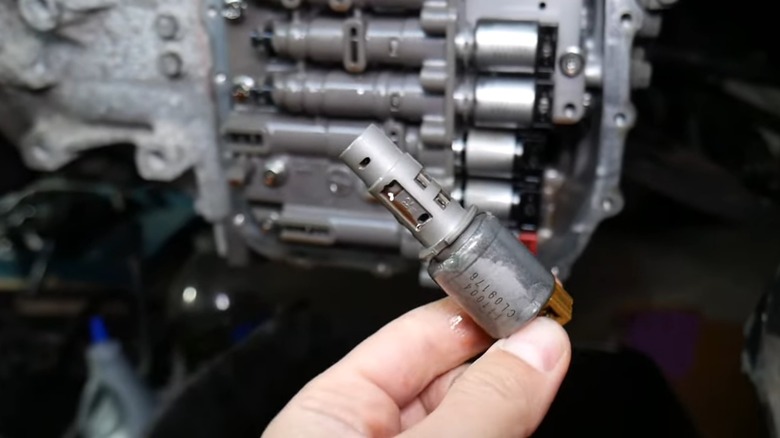 What it means if your transmission is shifting hard (and the possible ...