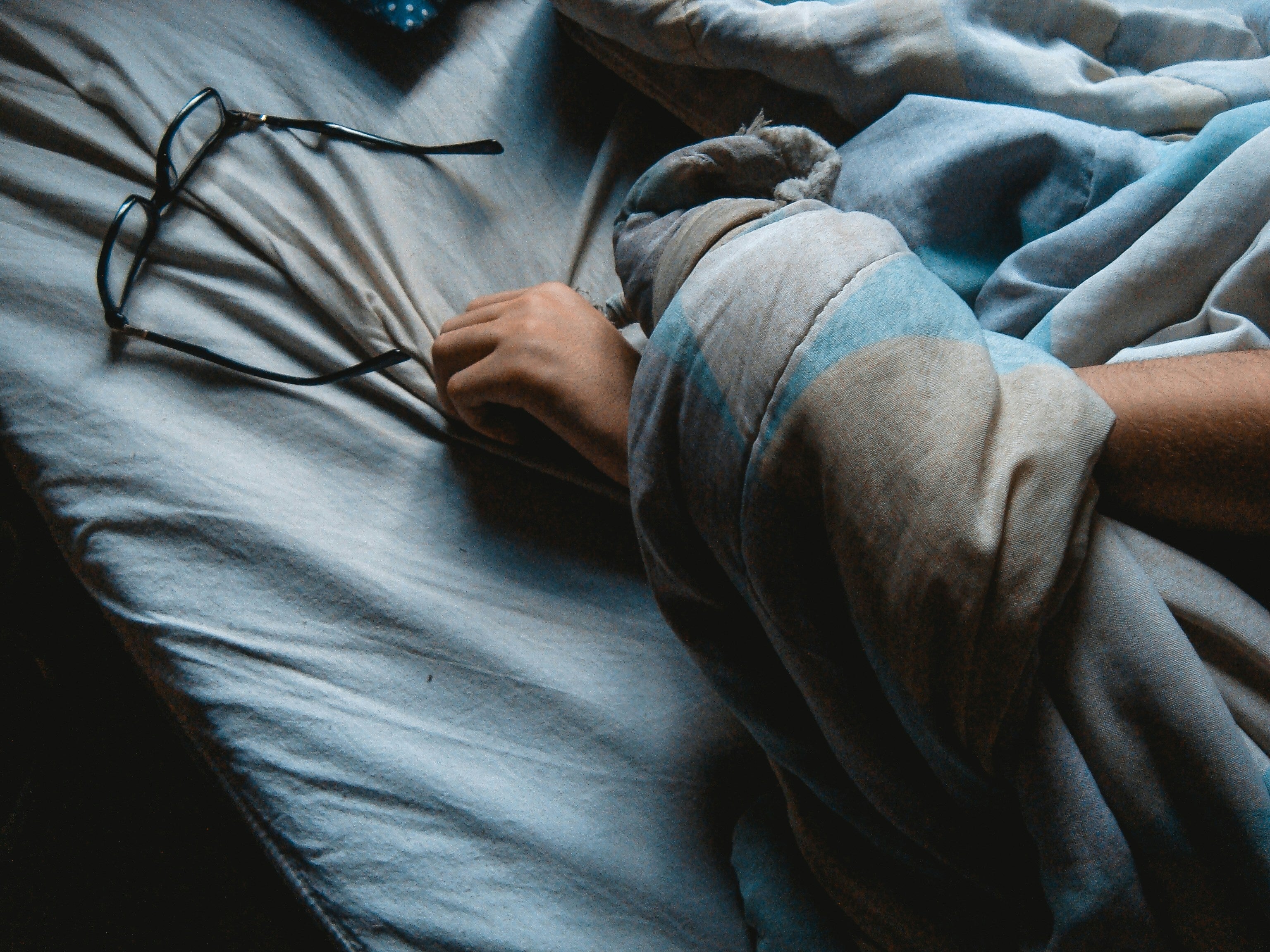 Seven steps to retrain your brain for deep sleep