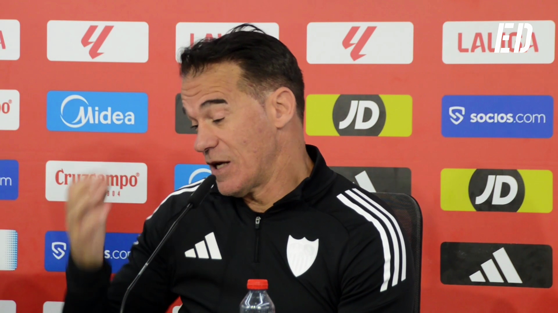 Luis García Plaza confirma baja de última hora en el Sevilla y anuncia ...