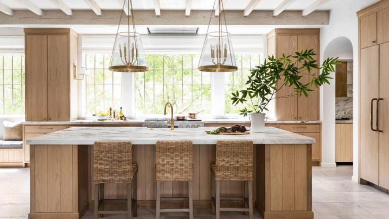 Oak kitchens 101: The most timeless wood kitchen finish, according to ...