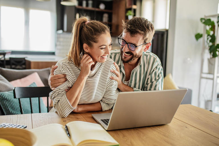 Introducing the new style of dating — the 6-7 trend