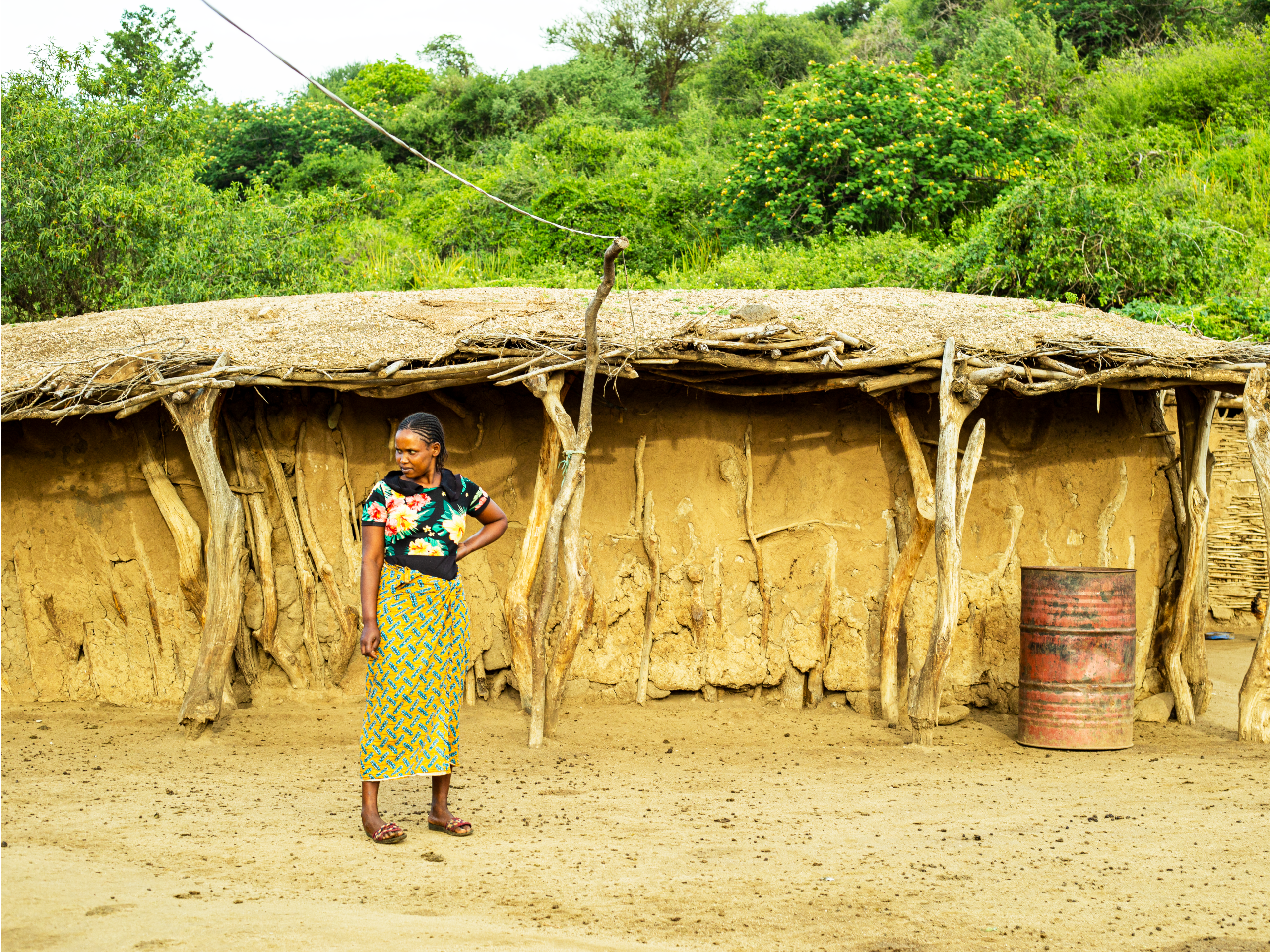 10 human tribes that still live deep in the jungle with no contact to ...