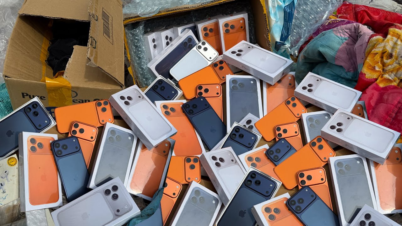 😮Great..!! Amazing !!😍 it A lots Of New iPhone 17 Pro Max & Boxes ...