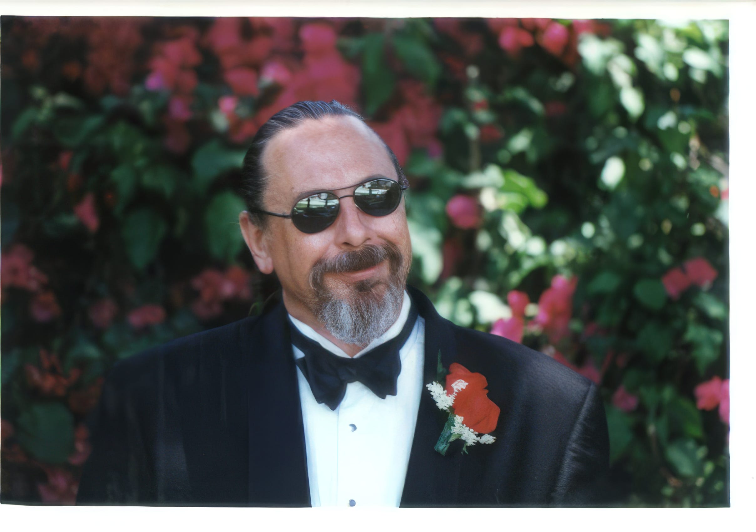 Santa Clara High alums plan memorial for history teacher 'Mr. D'