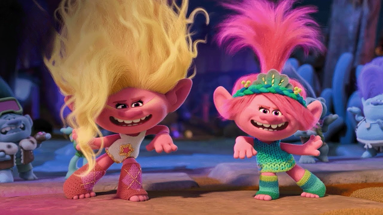Poppy meets her sister Viva & they sing 'It Takes Two' | Trolls Band ...