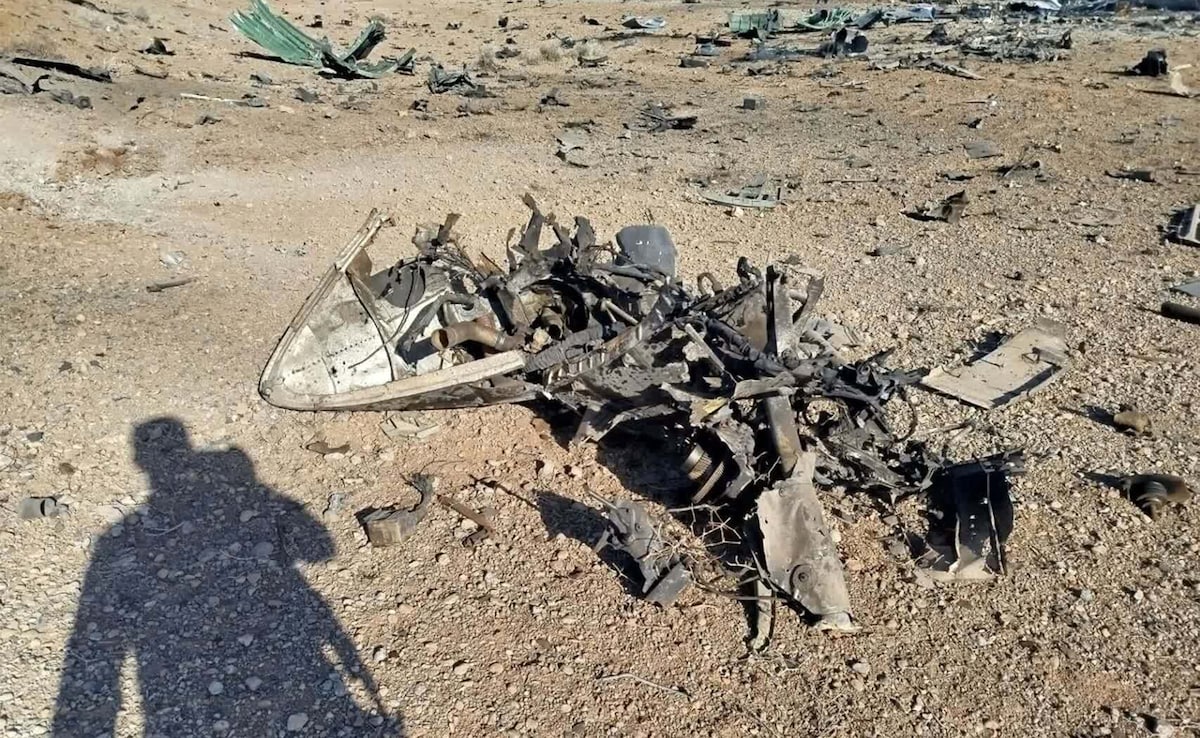Flying objects hit, C-130 plane downed, 5 killed in US pilot rescue op ...