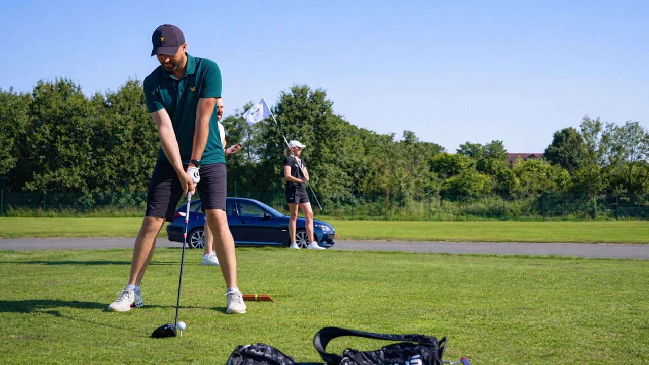 Richard Hammond vs. pro golfer who wins?