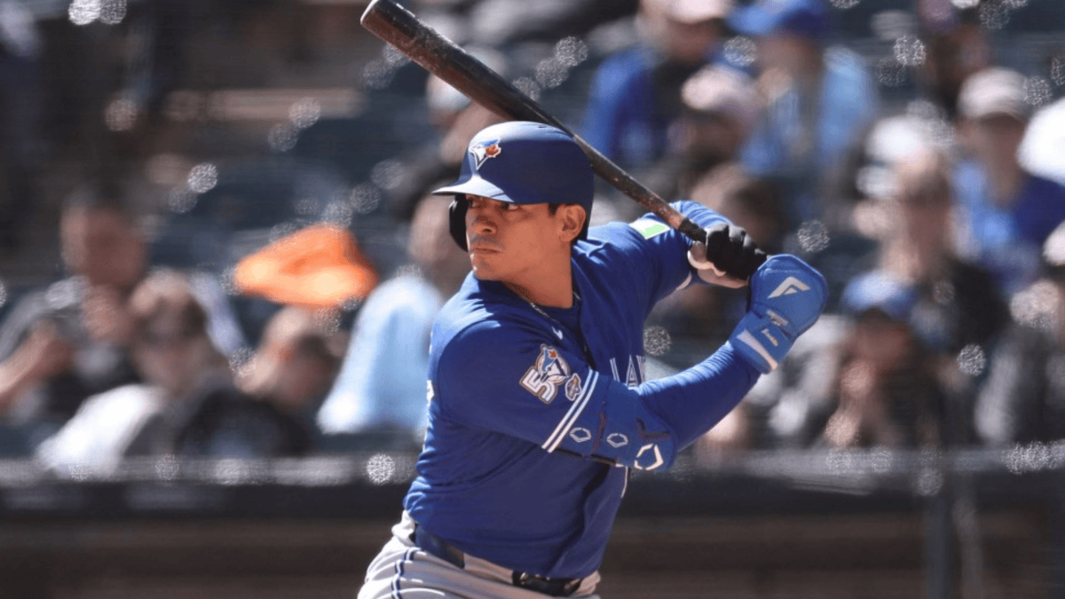 MLB: ¡Debut de oro! El mexicano Brandon Valenzuela pega hit en su ...