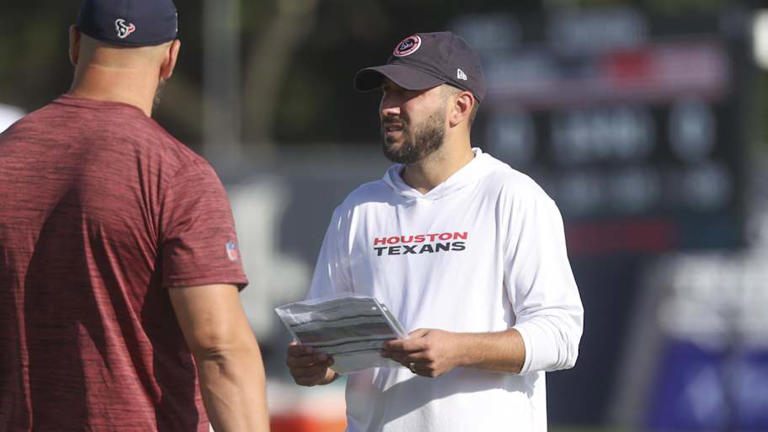 Texans standing behind OC Nick Caley heading into year two