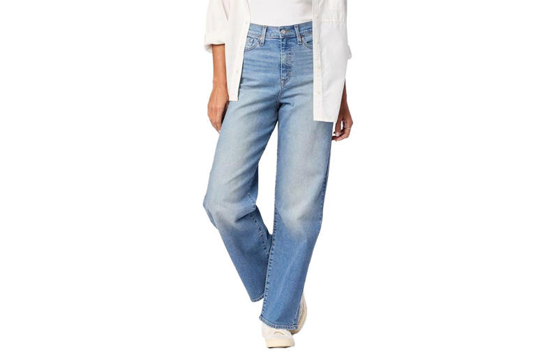 A stylist told me that Jennifer Aniston's sleek jeans style is so easy ...