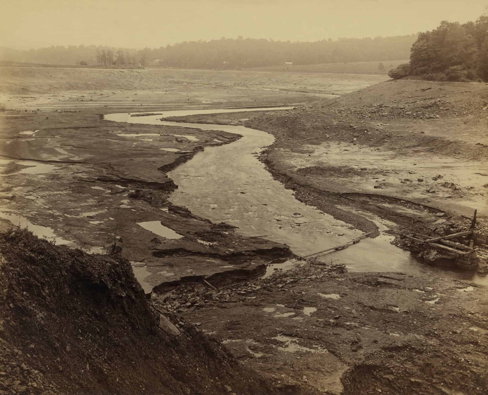 The dam failure that unleashed 20 million tons of water in minutes