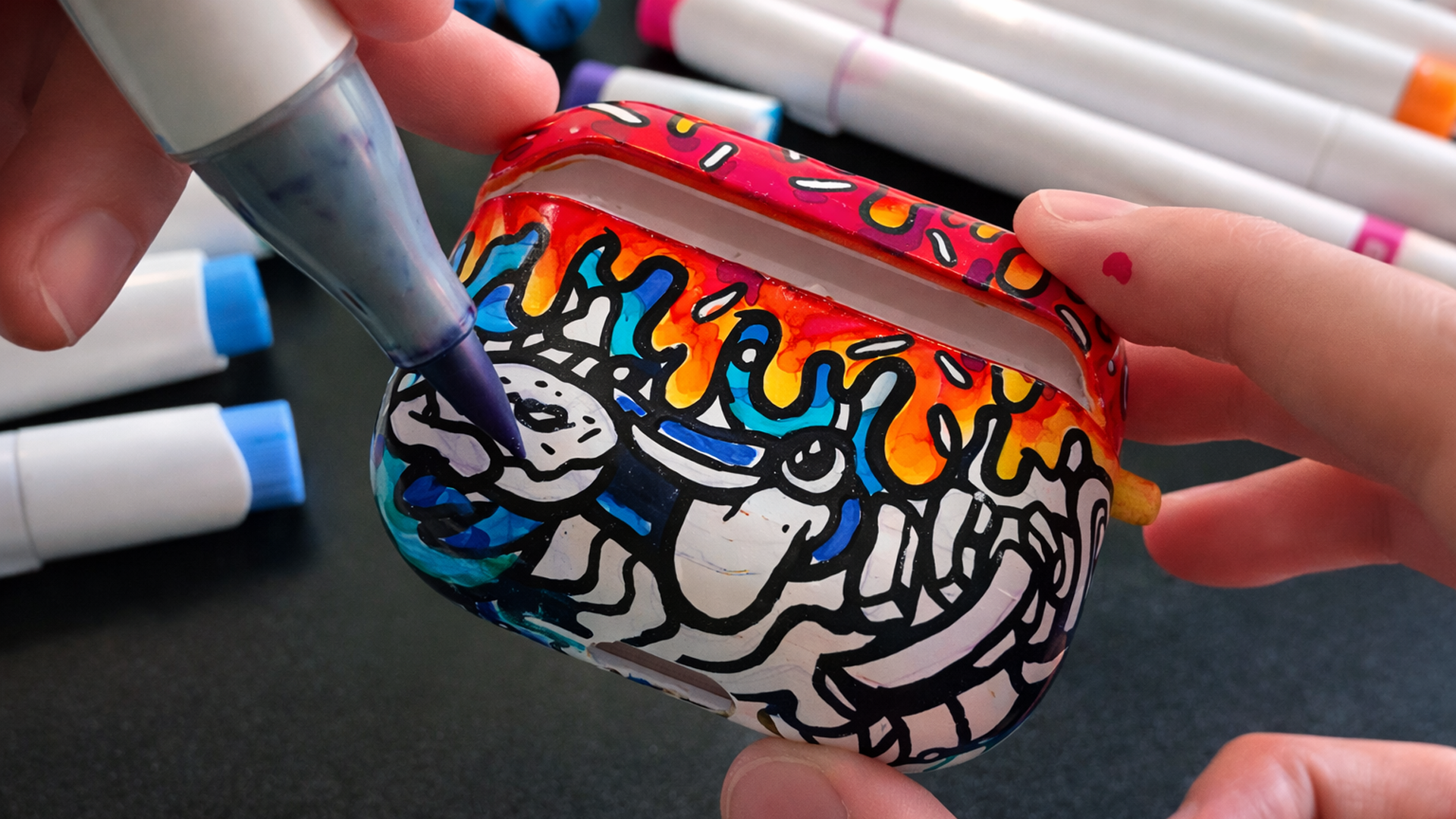 Can you actually doodle on professional earbuds?