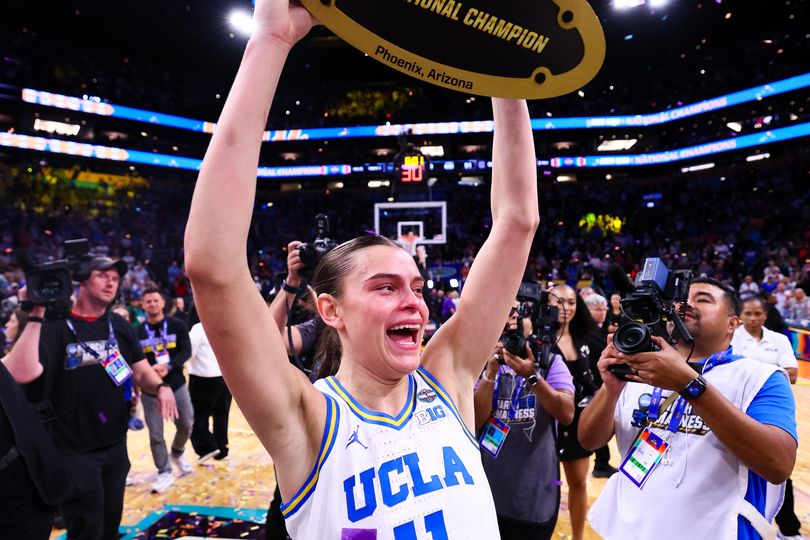 Caitlin Clark's perfect three-word verdict as South Carolina massacred ...