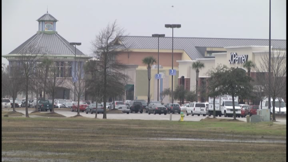 Suspects punch, kick victim all over his body at Coastal Grand Mall ...