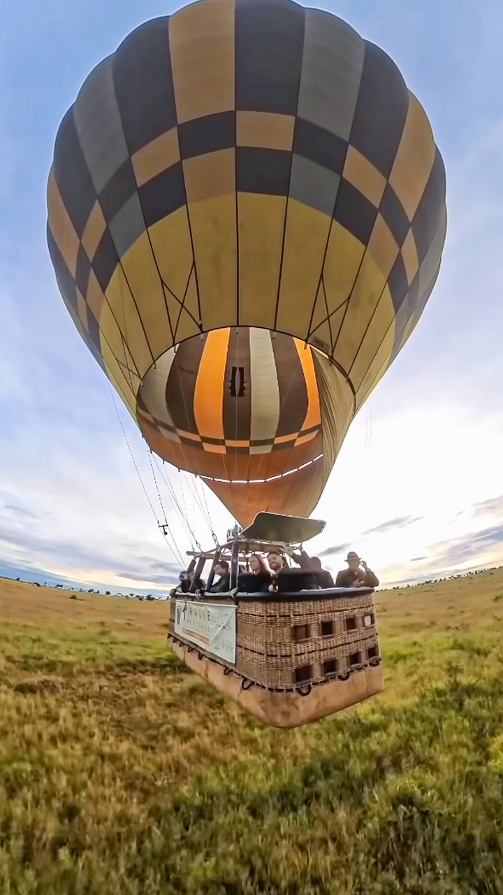 Incredible hot air balloon safari over Serengeti National Park