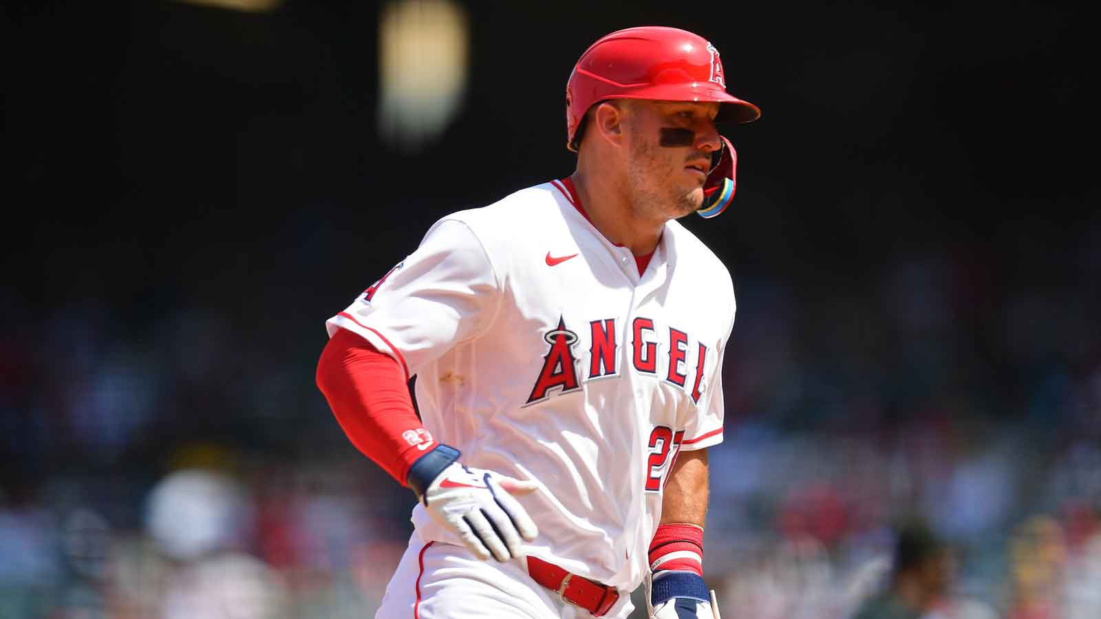 Angels’ Jo Adell gives Mike Trout his flowers after home run explosion ...