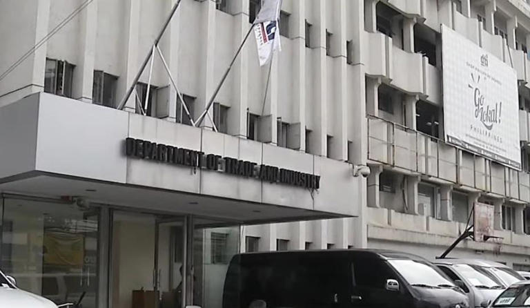 DTI approves loans for 20 operators' EV transition