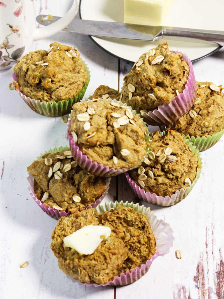 Oat flour applesauce muffins