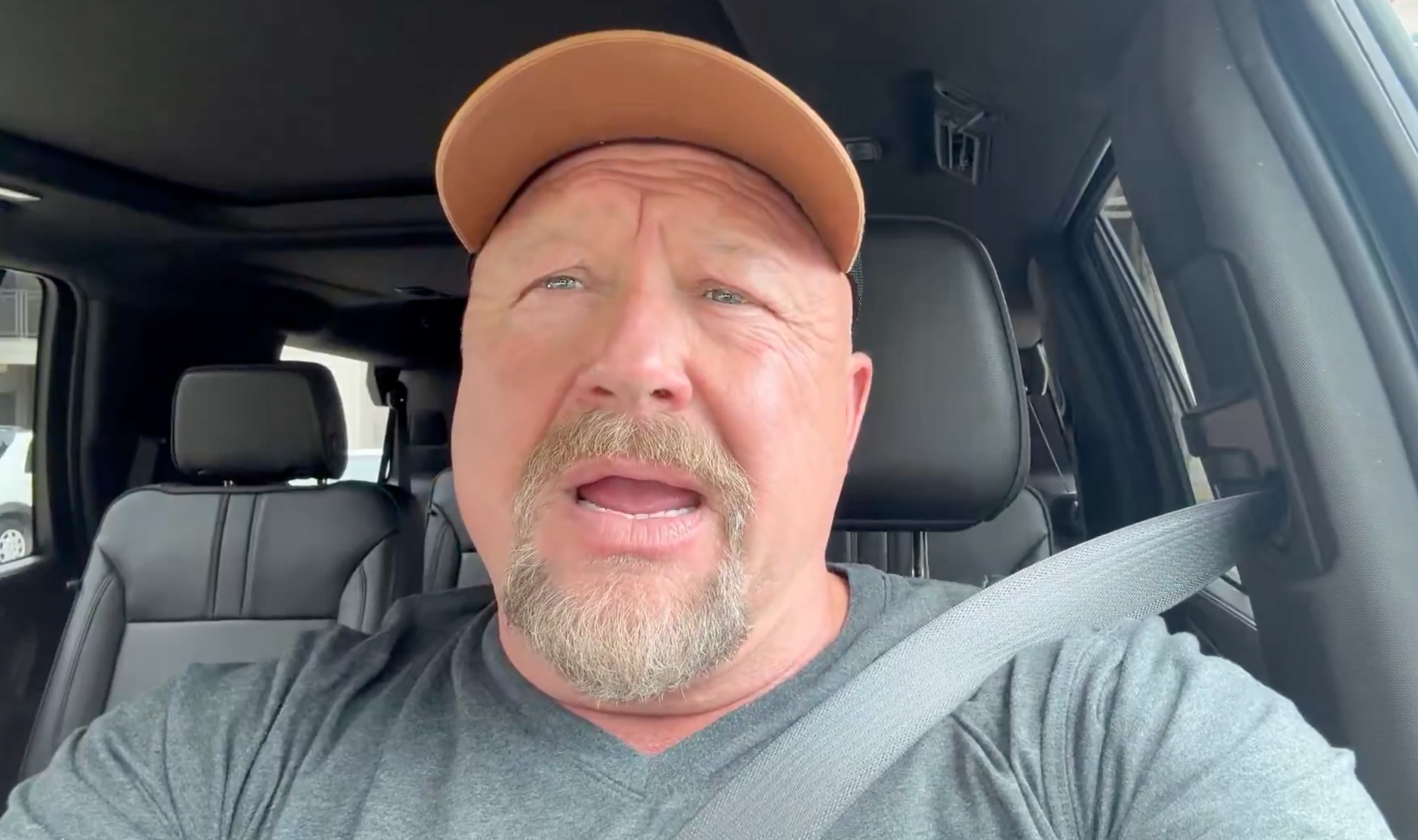 Alex Jones freaks out about Trump’s mental decline: ‘Can’t deny this is ...