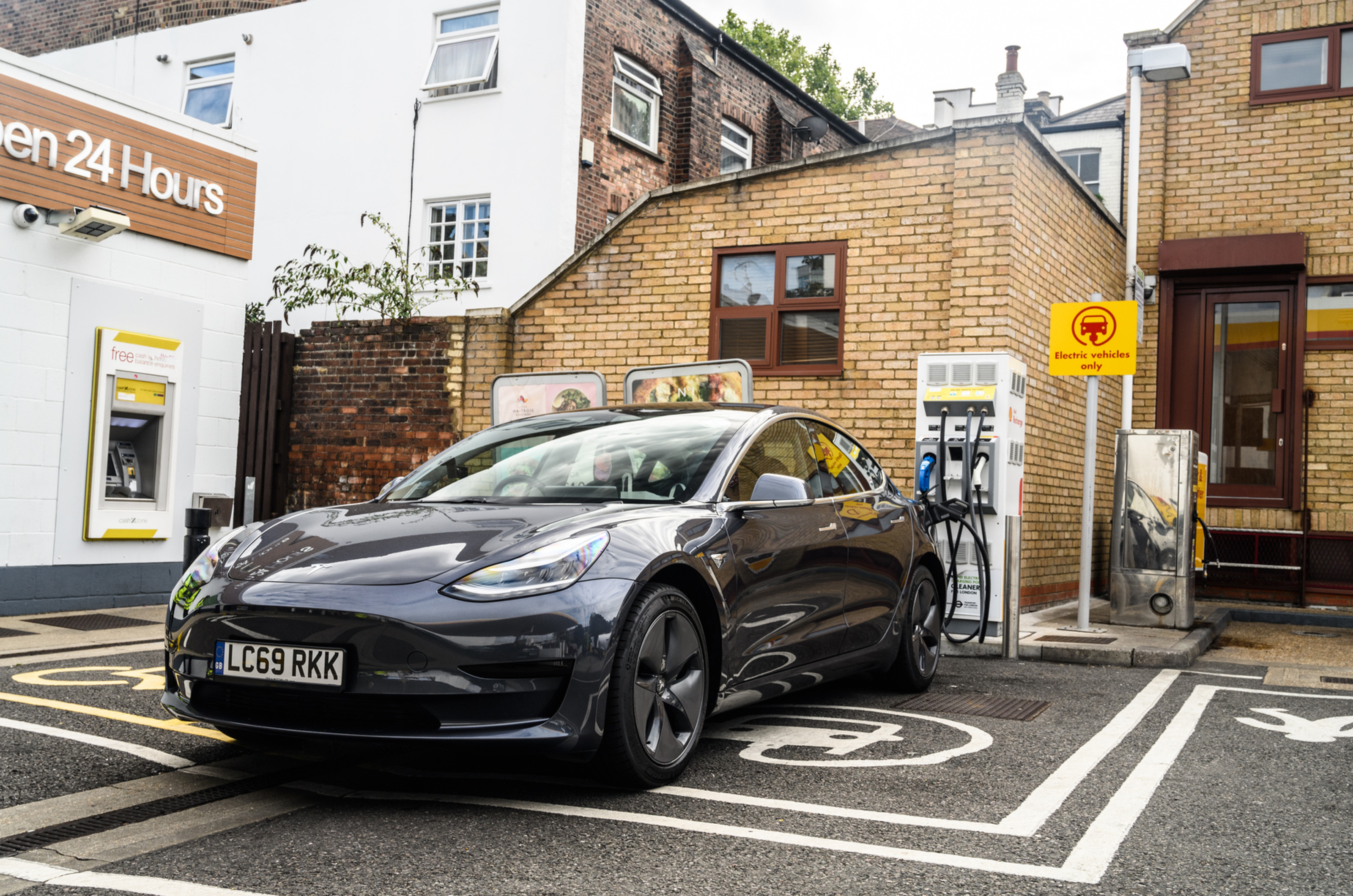 Sla uw slag: de beste tweedehands elektrische auto's in 2026