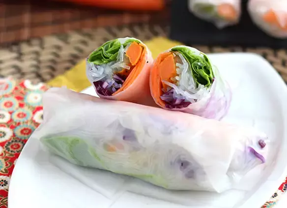 Vegetarian spring rolls with red cabbage and sweet potato