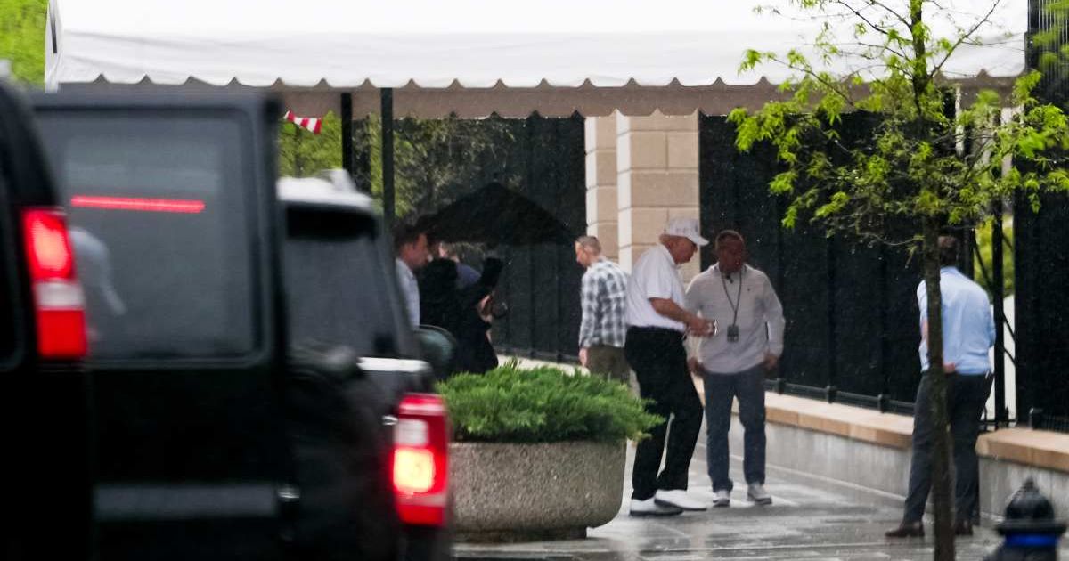 Trump, 79, appears in golf attire amid rising health concerns after ...