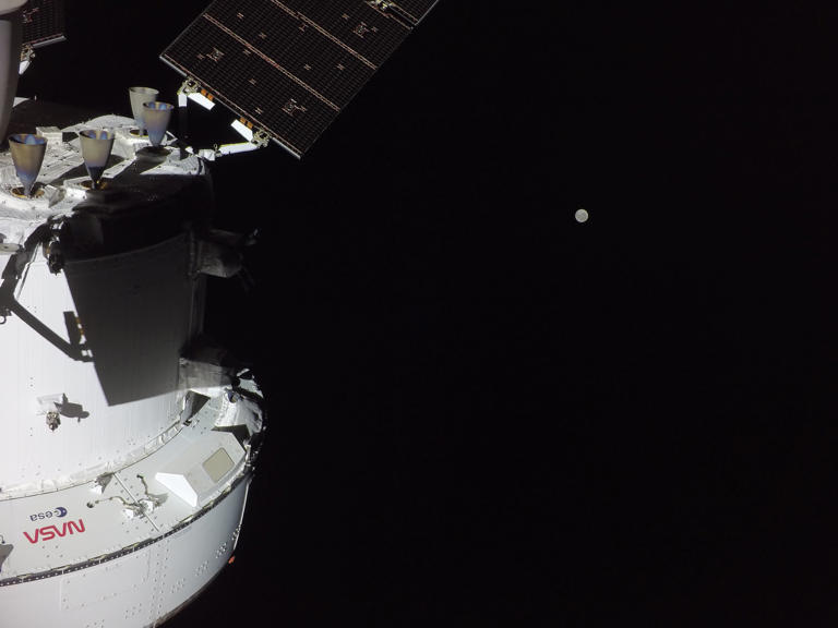 Artemis 2 astronauts to fly by the moon today: Hour-by-hour schedule