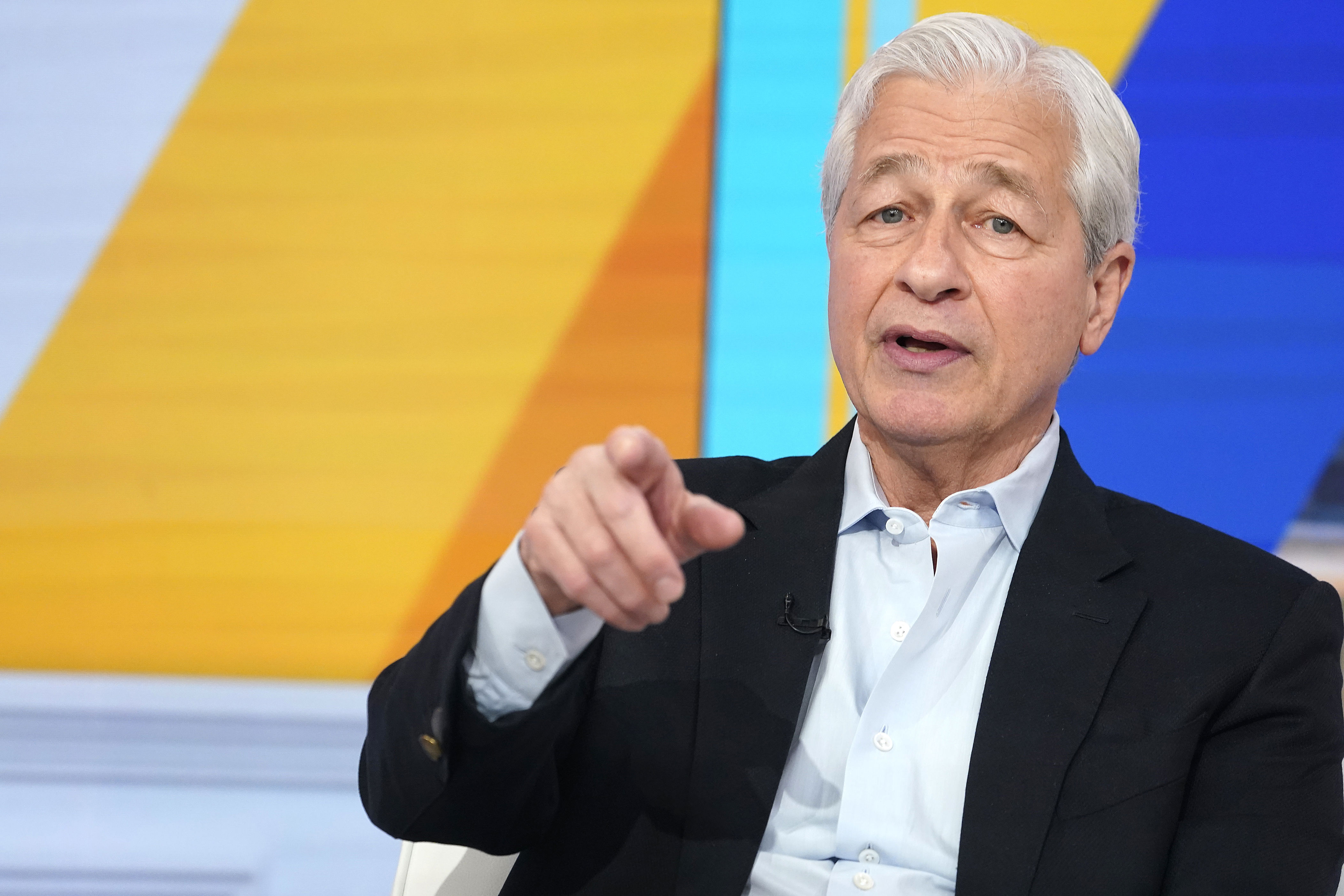 Jamie Dimon highlights Iran war, private credit, and AI-driven job ...